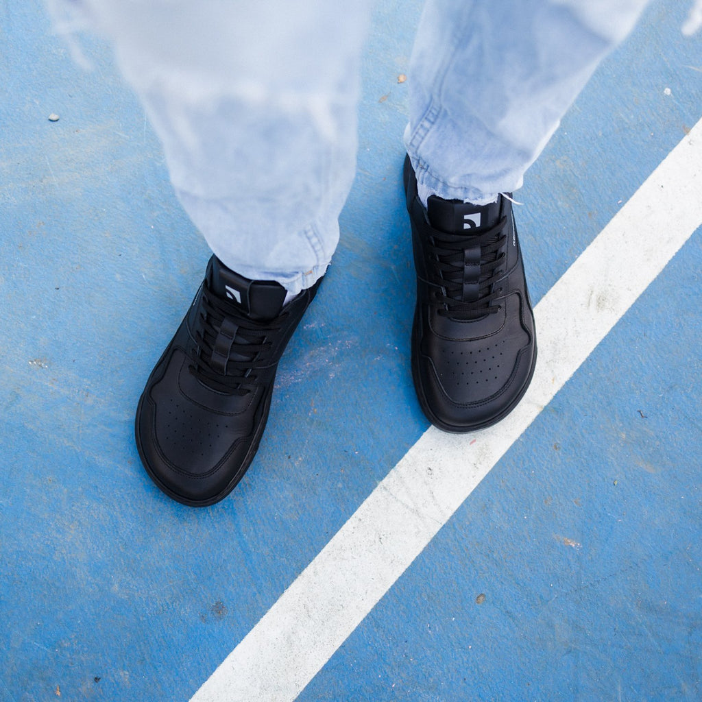 Barebarics Zing - All Black (Leather) – Barefoot Shoes Australia