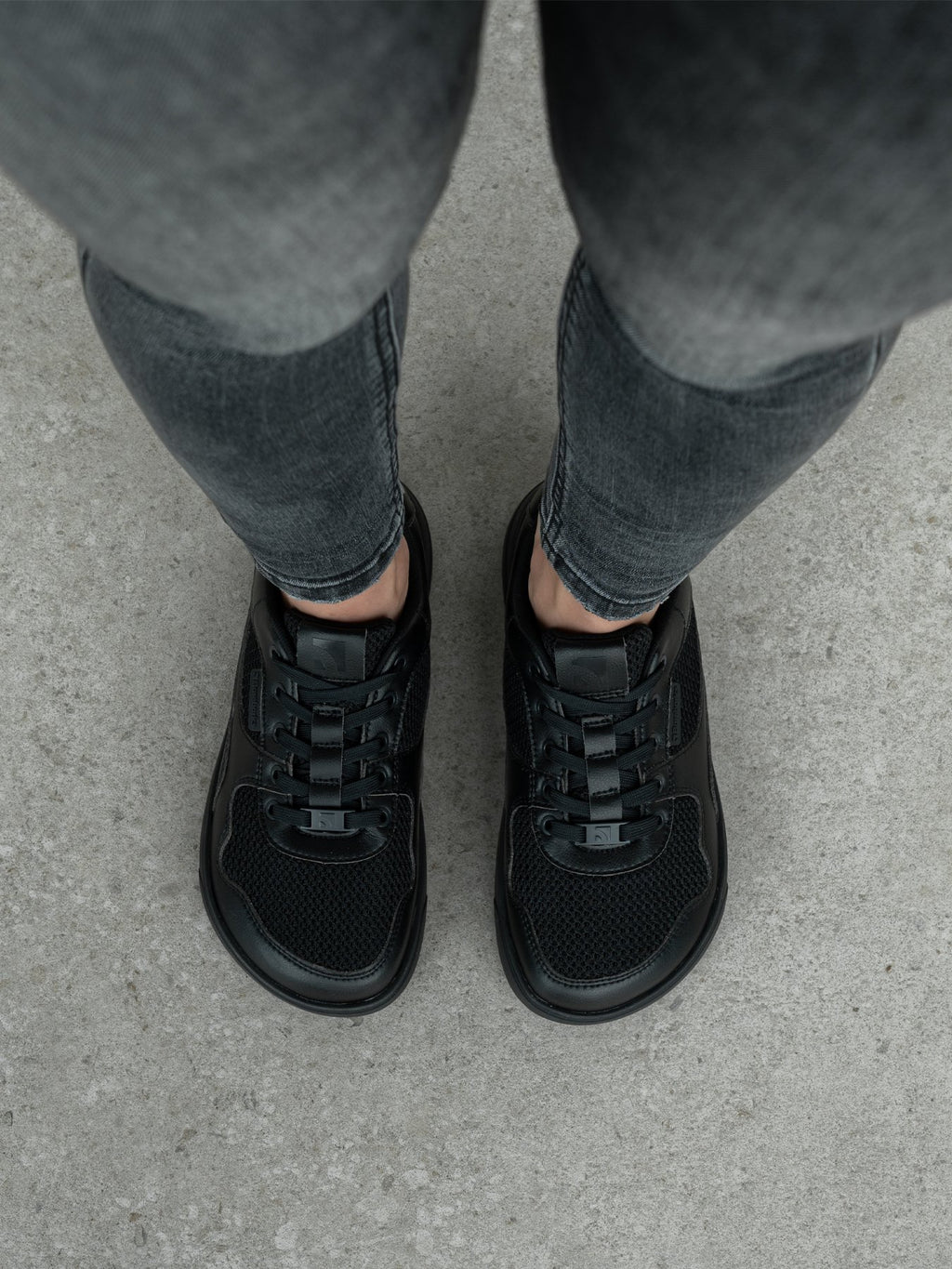 Barebarics Zing Fresh All Black – Barefoot Shoes Australia